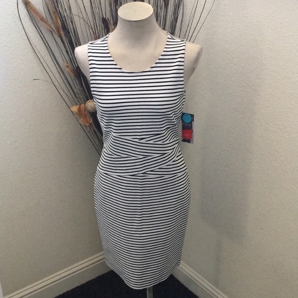 BOLD elements | Dresses | Bold Elements Blackwhite Striped Bodycon ...